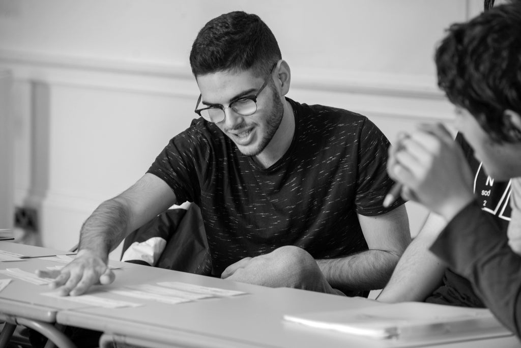 How to structure an essay – Edinburgh School of English